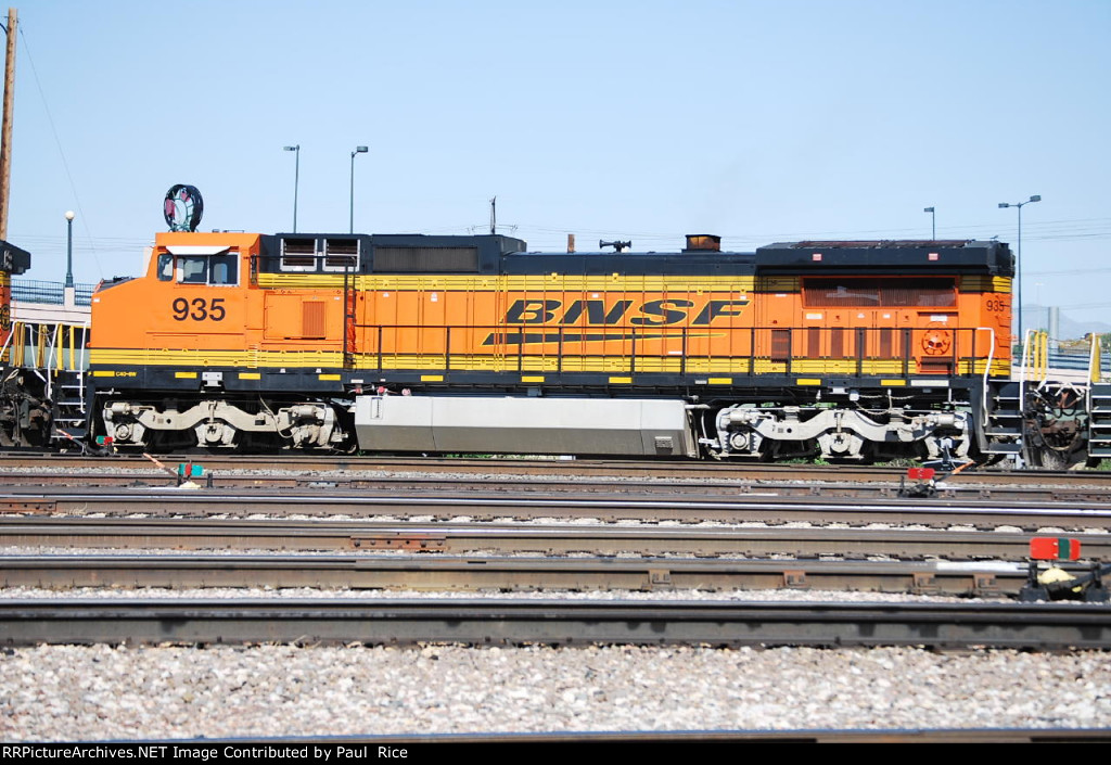 BNSF 935